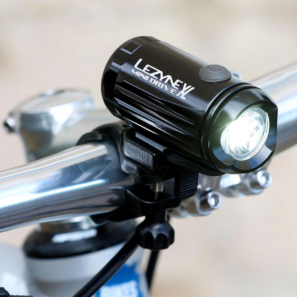Lezyne Mini Drive XL 250 lumens Front Light (with Accessory box Set ...