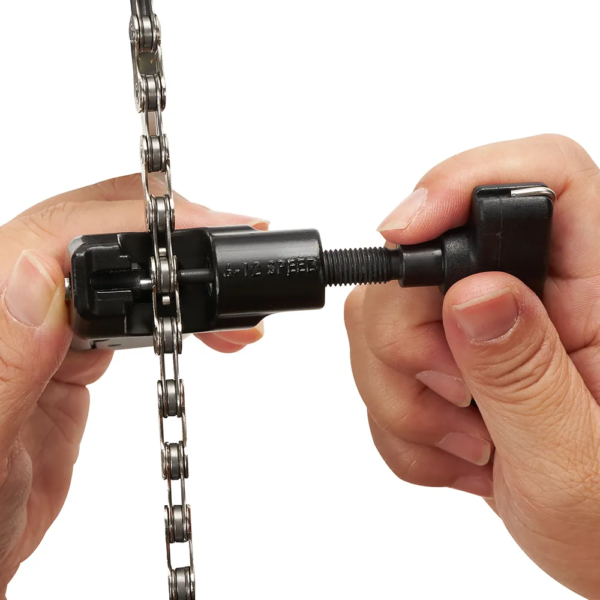 Super B TB-CC66 Universal chain rivet extractor | The Bike Settlement